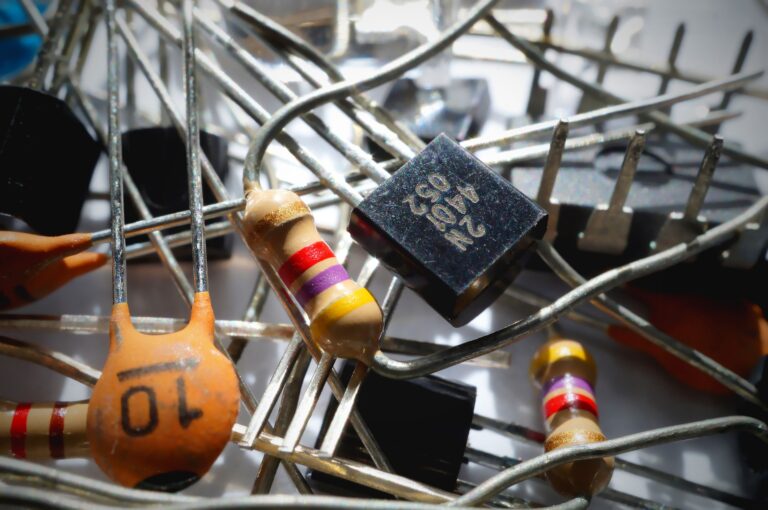 DIY Guitar Effects Pedals & Stompboxes | Build Your Own Pedals Today ...